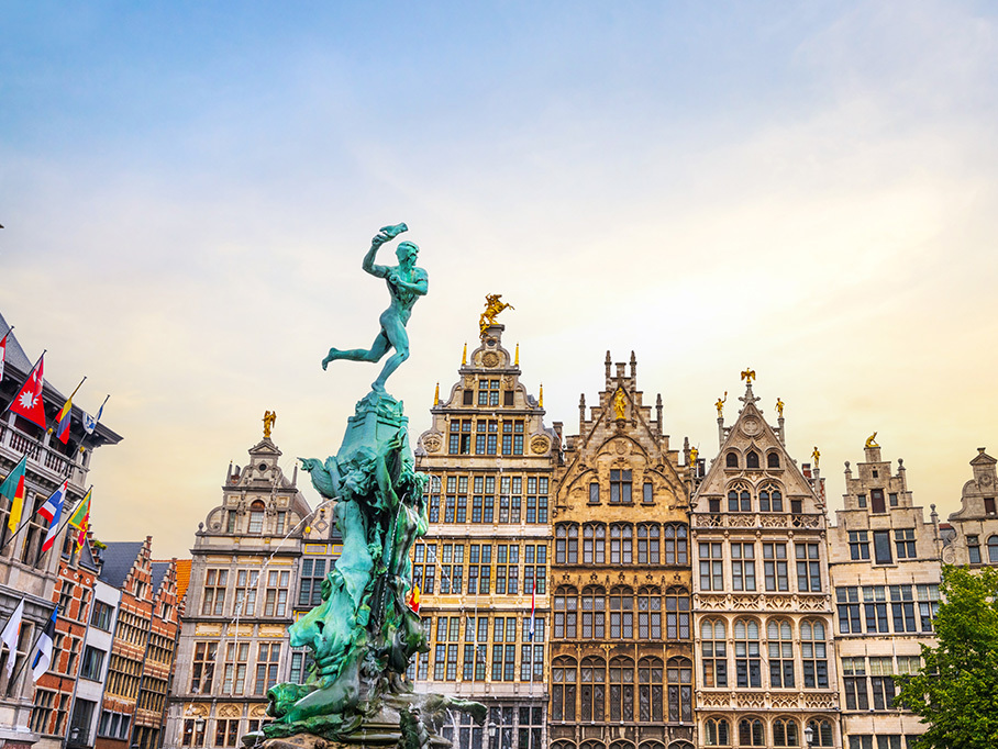 Hotel Antwerp Motel One | design hotels Antwerp